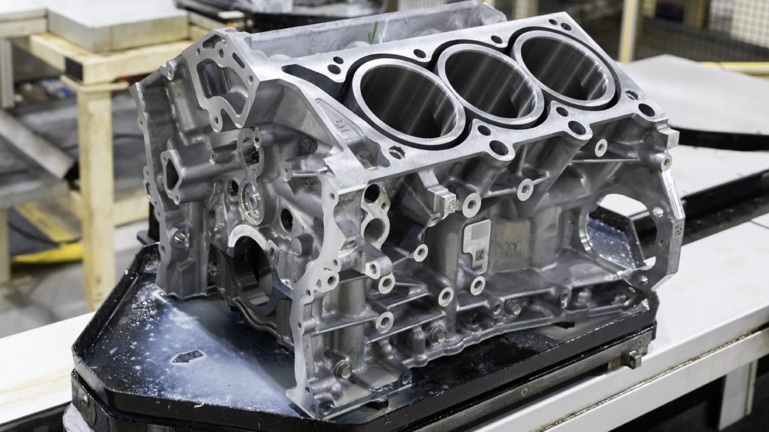 REPORT: 5.7-liter HEMI® V8 Production To Move To The U.S. | MoparInsiders