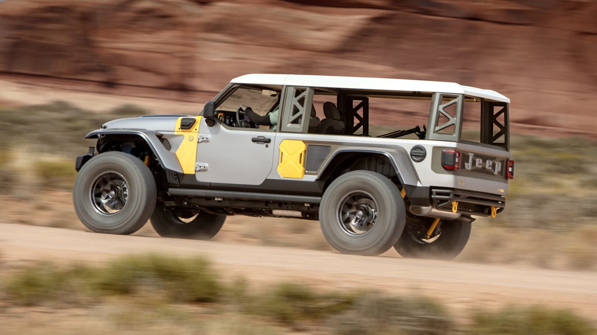 Jeep® Wrangler 4xe Bug Out Concept Goes Wild at EJS2025 - MoparInsiders