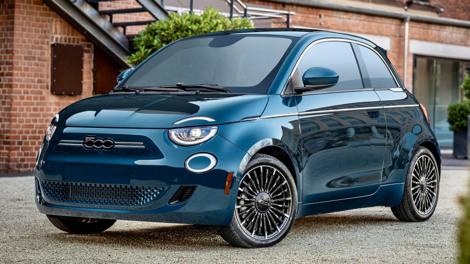 Fiat Canada Unveils 2025 500e With Wild New Tennis Ball Color ...