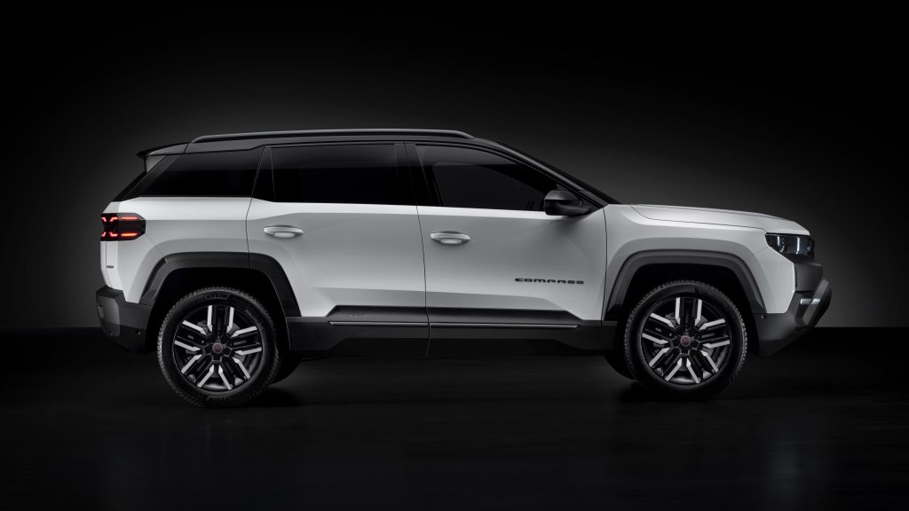 Jeep® Compass (J4U) 4xe Makes Debut for Europe - MoparInsiders