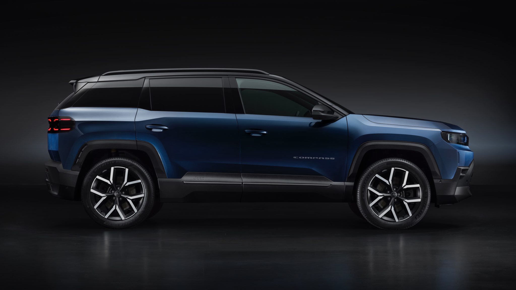 Jeep® Compass (J4U) 4xe Makes Debut for Europe - MoparInsiders