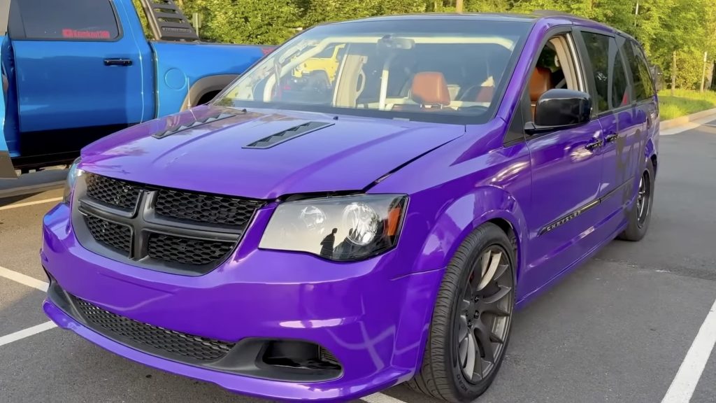 HELLCAT Minivan Shocks Woodward And The Drag Strip | MoparInsiders